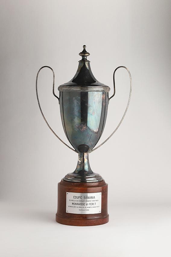 IMPORTANT LOT DE COUPES - JACQUES FERET (Lot n°56) - AUTOMOBILIA ...